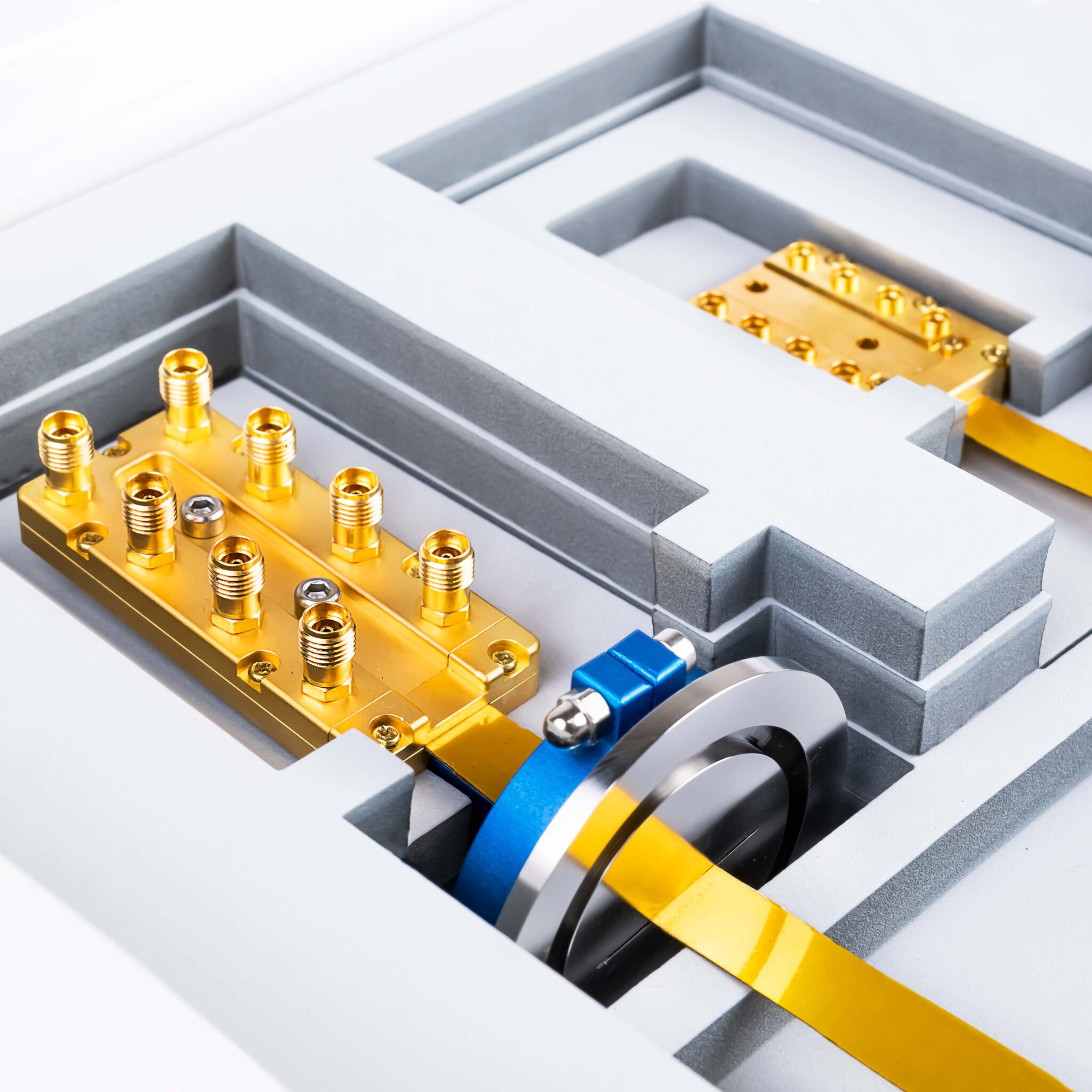 Signal lines - Delft Circuits